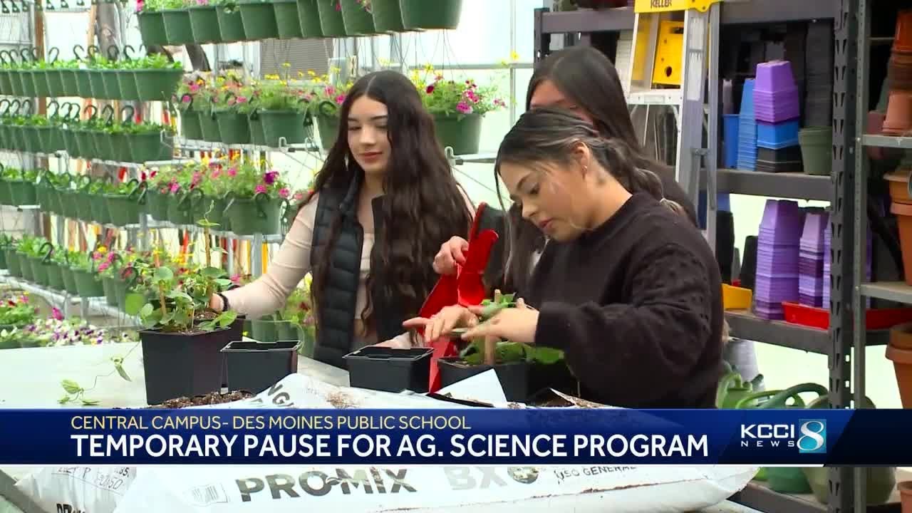 Des Moines Public Schools temporarily pause ag science program - YouTube