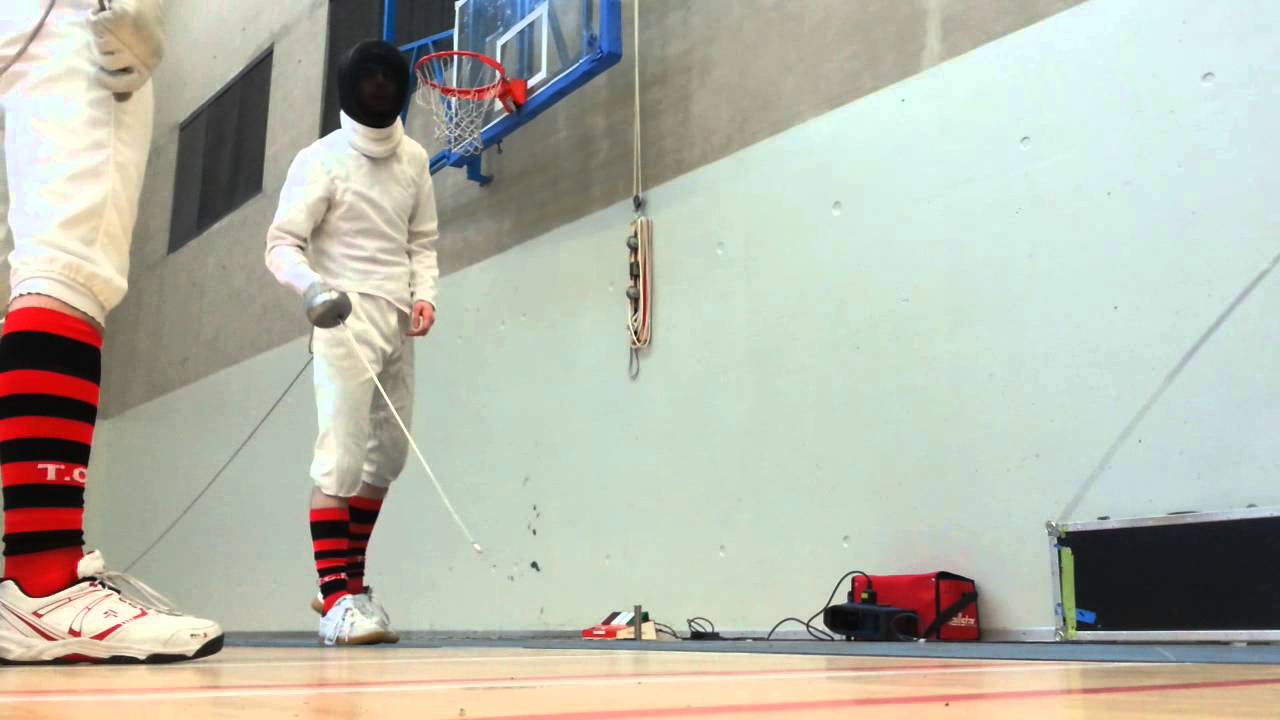 Stefan vs saber fencer \ Balazs's knee injury 24/01/2015 - YouTube