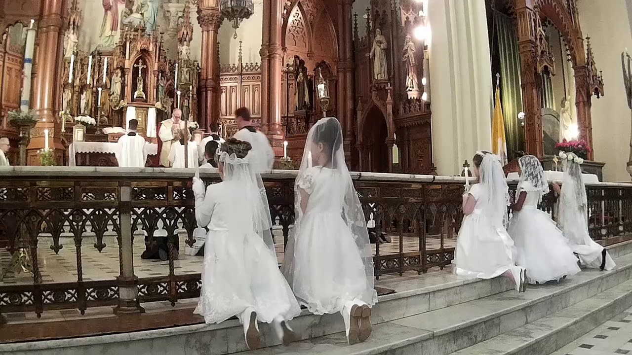 Traditional Latin Mass First Communion, St. Stephen Cleveland, April 22 ...