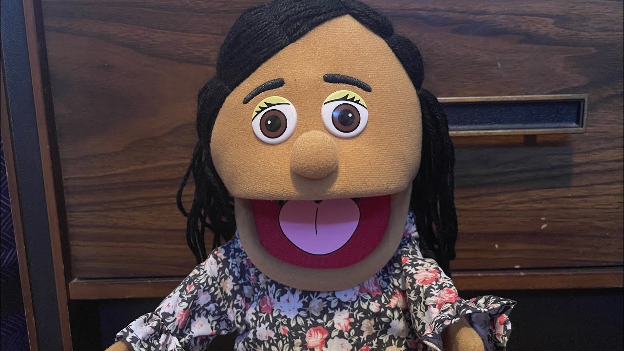 14” Maria, Hispanic Mom/Teacher Puppet - YouTube