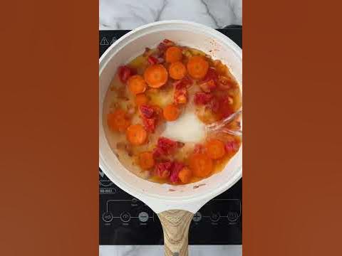 Mtoto anaumwa na hana kabisa hamu ya kula? Ndani ya dk 15 tu supu iko tayari hii 🍅🥕 - YouTube