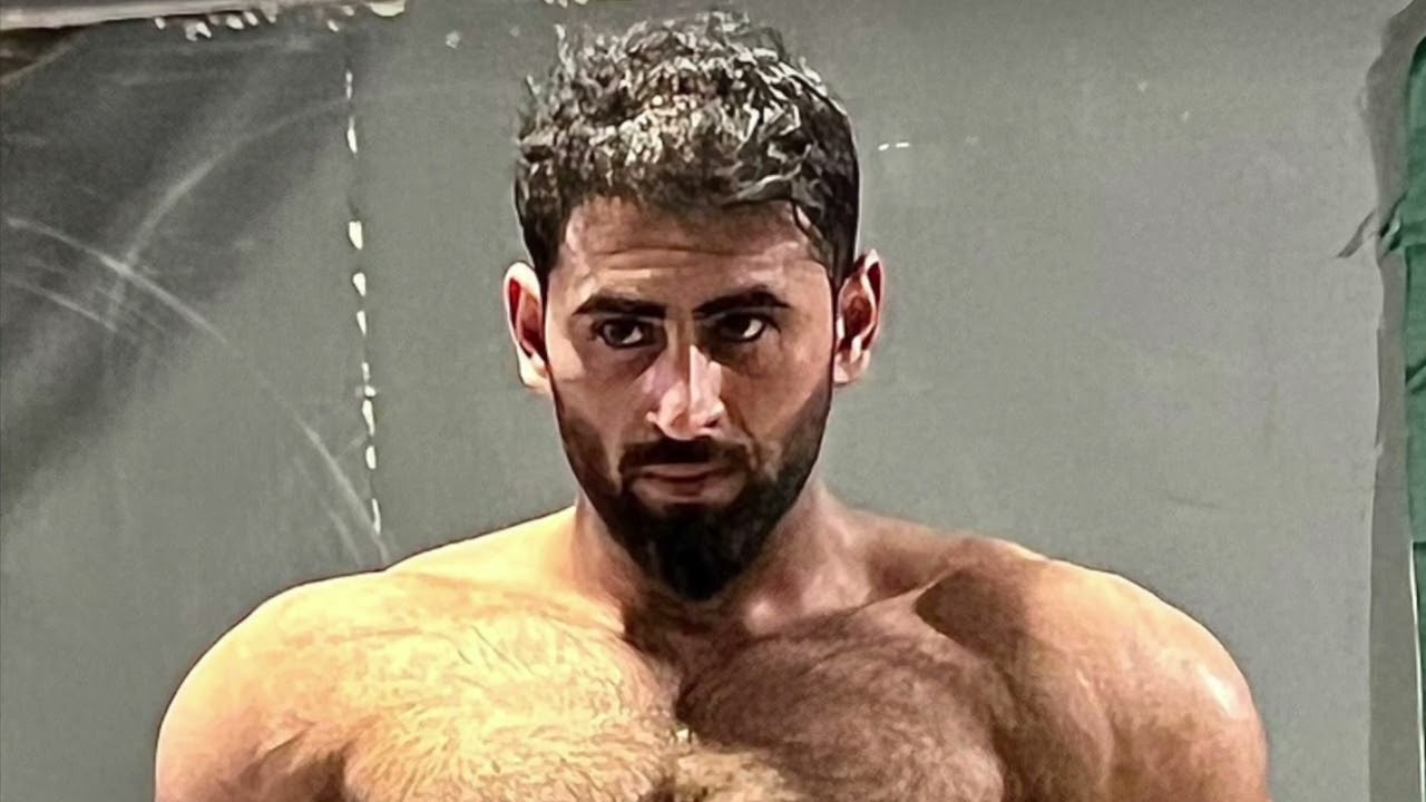 crazy hairy bodybuilder with 10 pack abs - YouTube