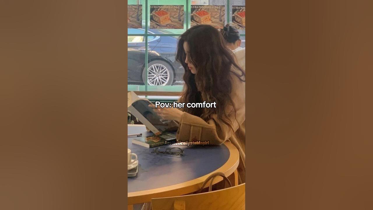 Do You Read Books aesthetic aestheticgirl books trending do-you-read-books-aesthetic-aestheticgirl-books-trending