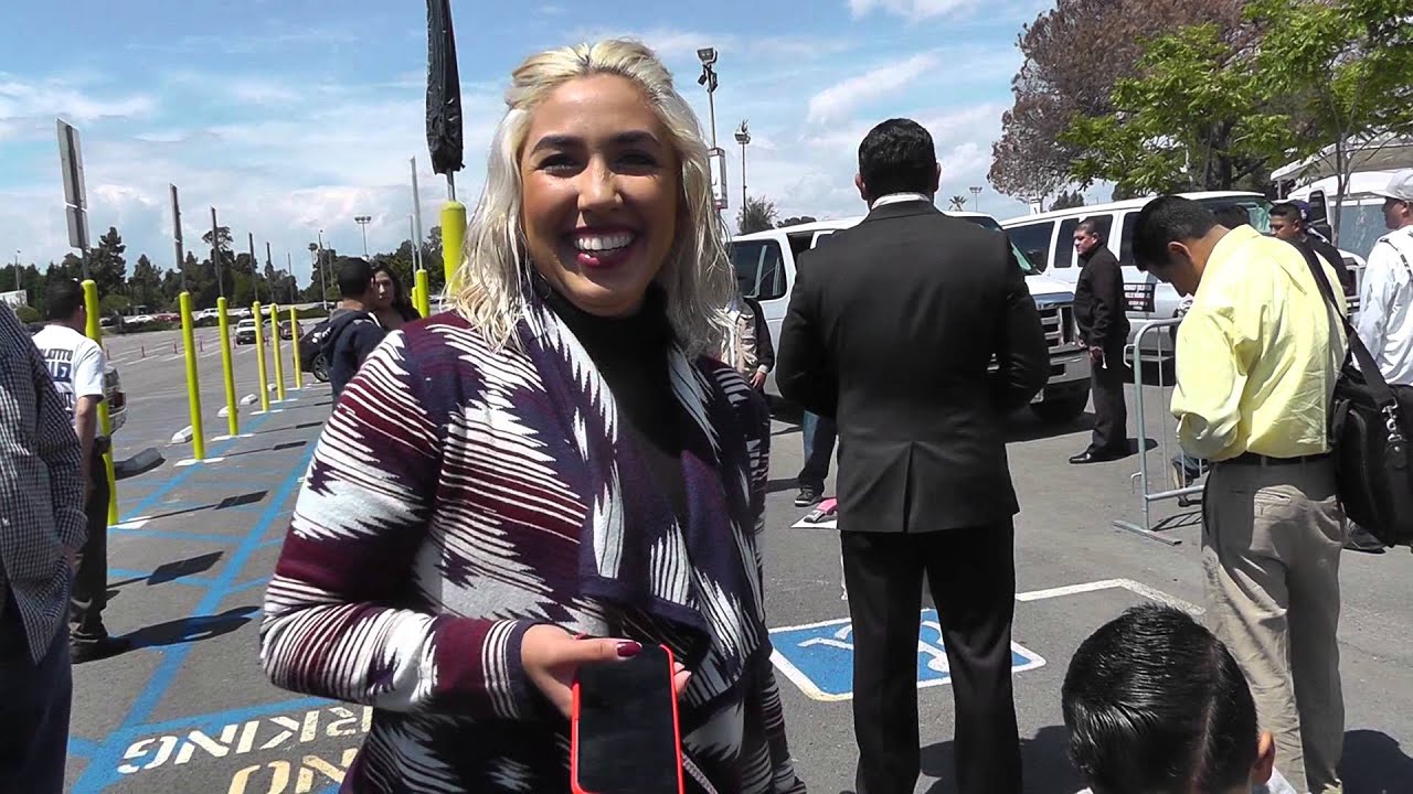 young boxing fans talks to esnews - YouTube