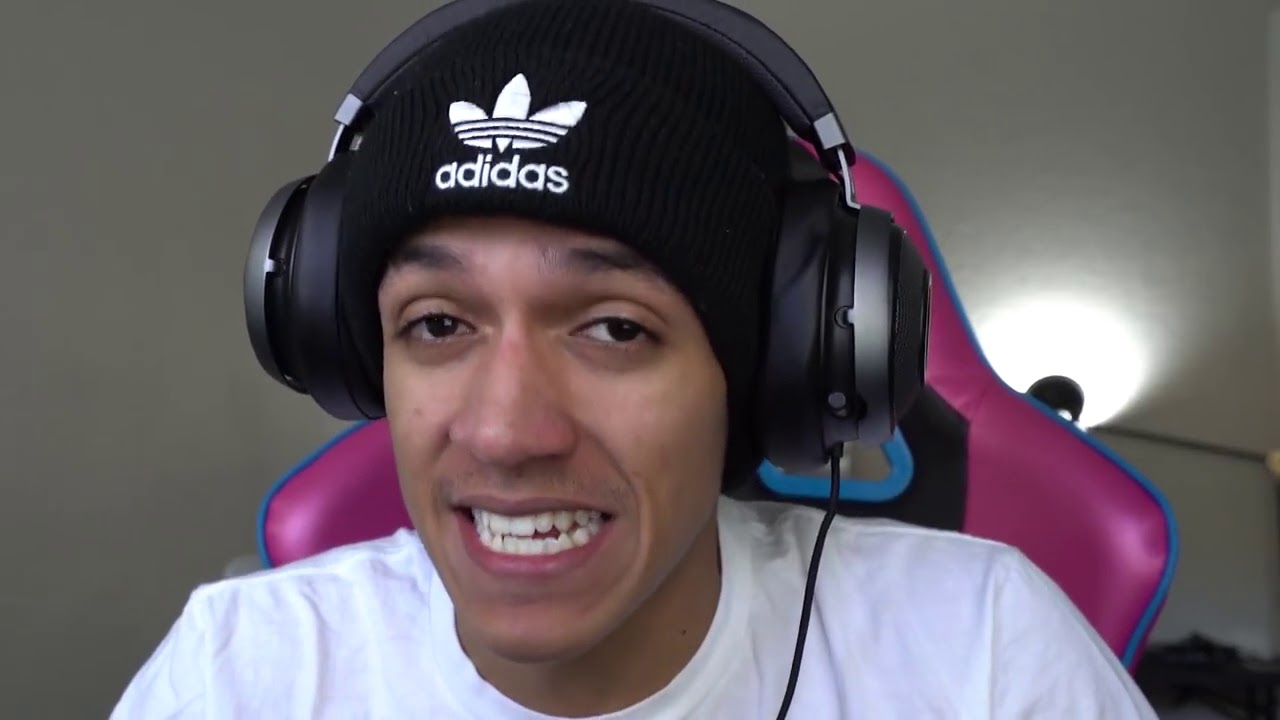 AFREIM ENCONTREI O VÂNDALO NAS CÂMERAS DE SEGURANÇA DA MANSÃO - YouTube