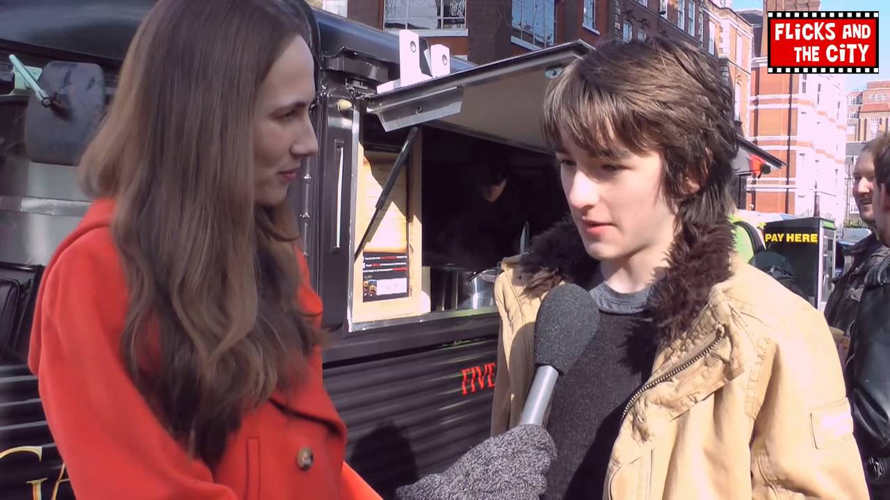 Game of Thrones Bran Stark Interview - Isaac Hempstead-Wright - YouTube