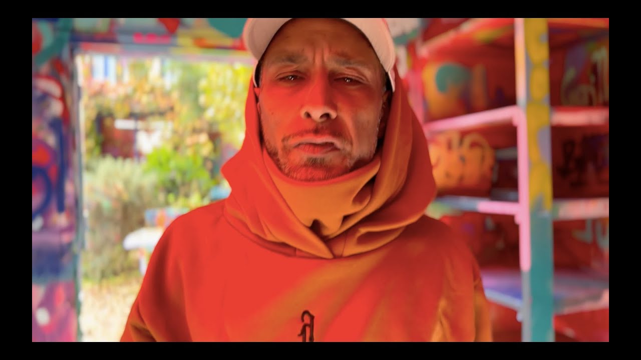 Pirate Nitro & Leisure Suit Marvy - Graveyard (Video Officielle) - YouTube