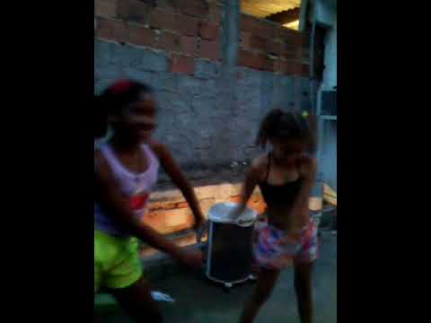 Dançando fuleragem