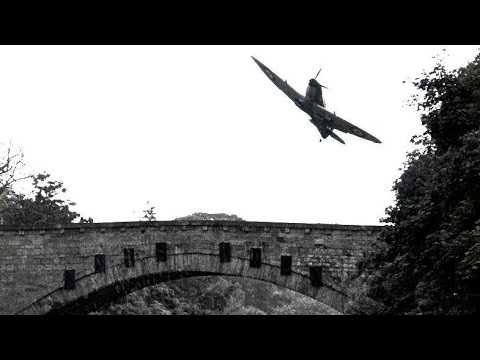 Spitfire under the Bridge Stunt: RAF Hornet Squadron Piece of Cake ...