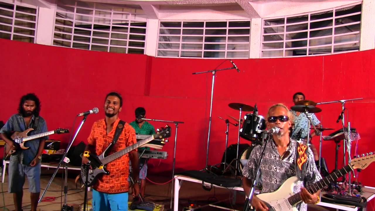 Goan Band " Double R " - LIVE at Mackie's Saturday Night Market - YouTube