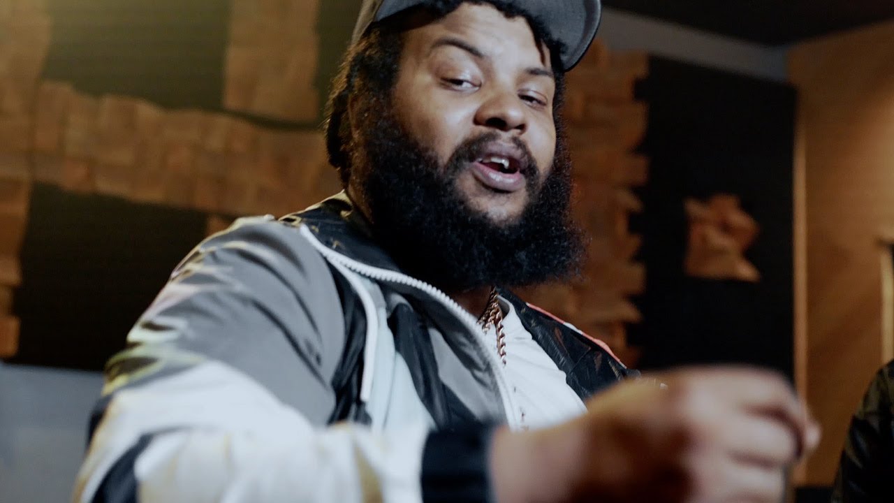 RMC Mike x 3200 Tre - PUMP FAKING (Official Music Video) prod. by MK ...