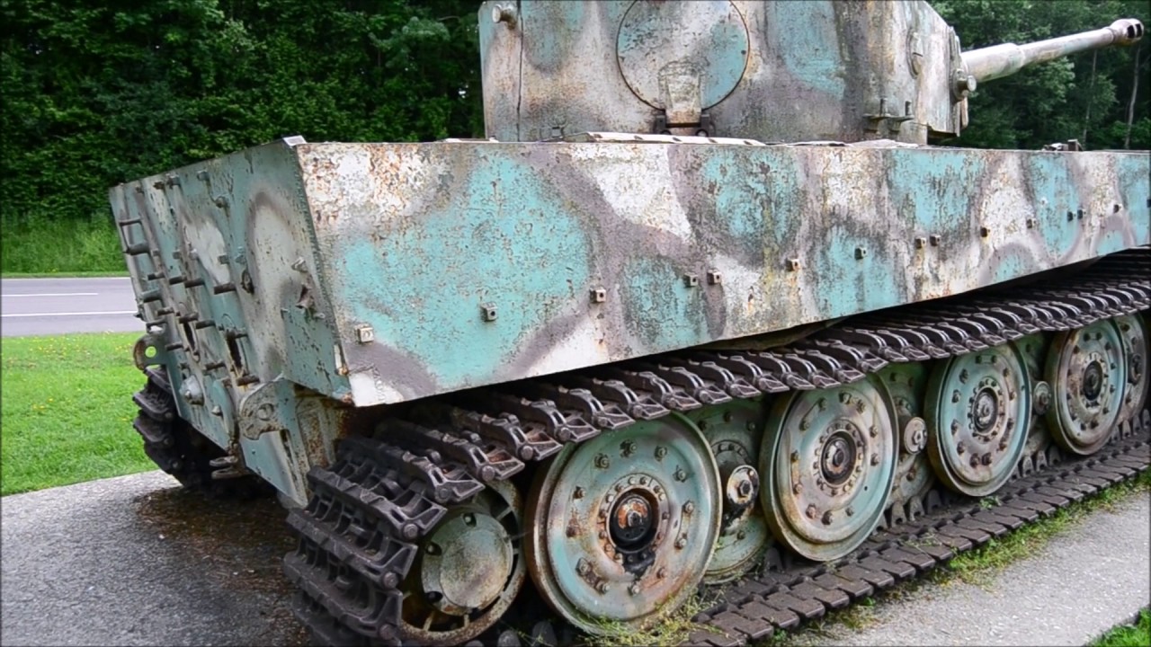 What a beast !!! World war 2 Tiger tank in France - YouTube