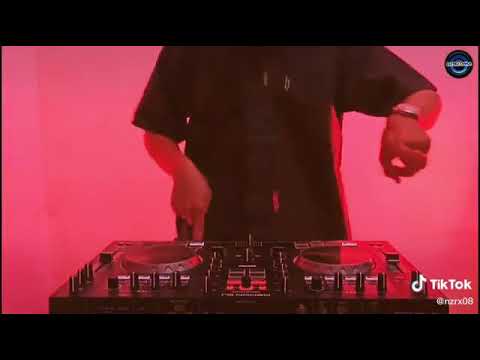DJ REMIX THAI SONG UNI IPI IPI.