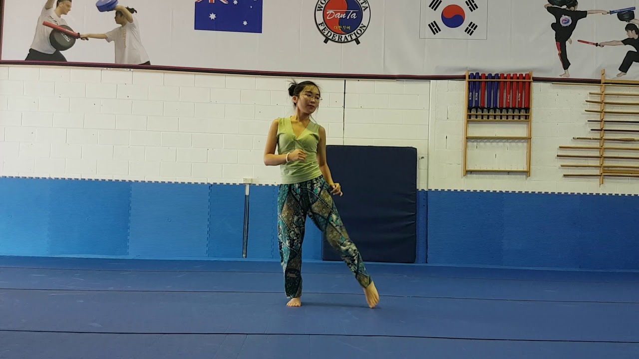 Heel & Toe Line Dance_Galway girl - YouTube