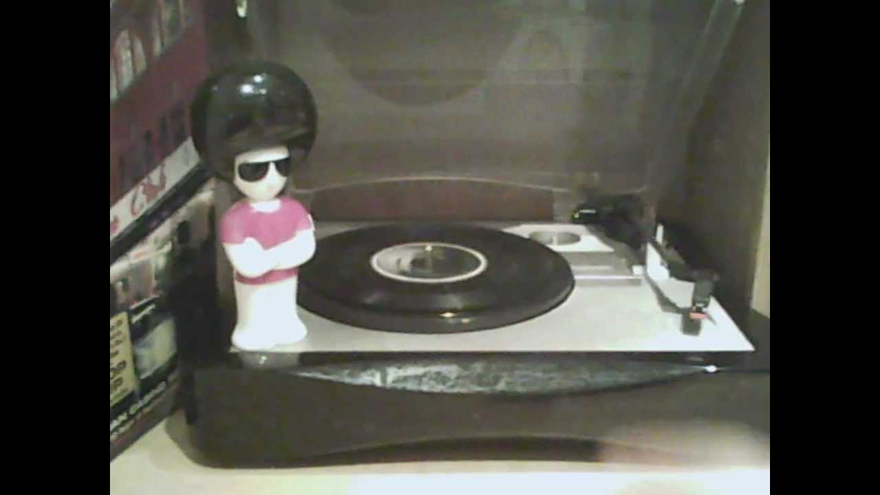 Bob Relf - Blowing my mind to pleces - YouTube