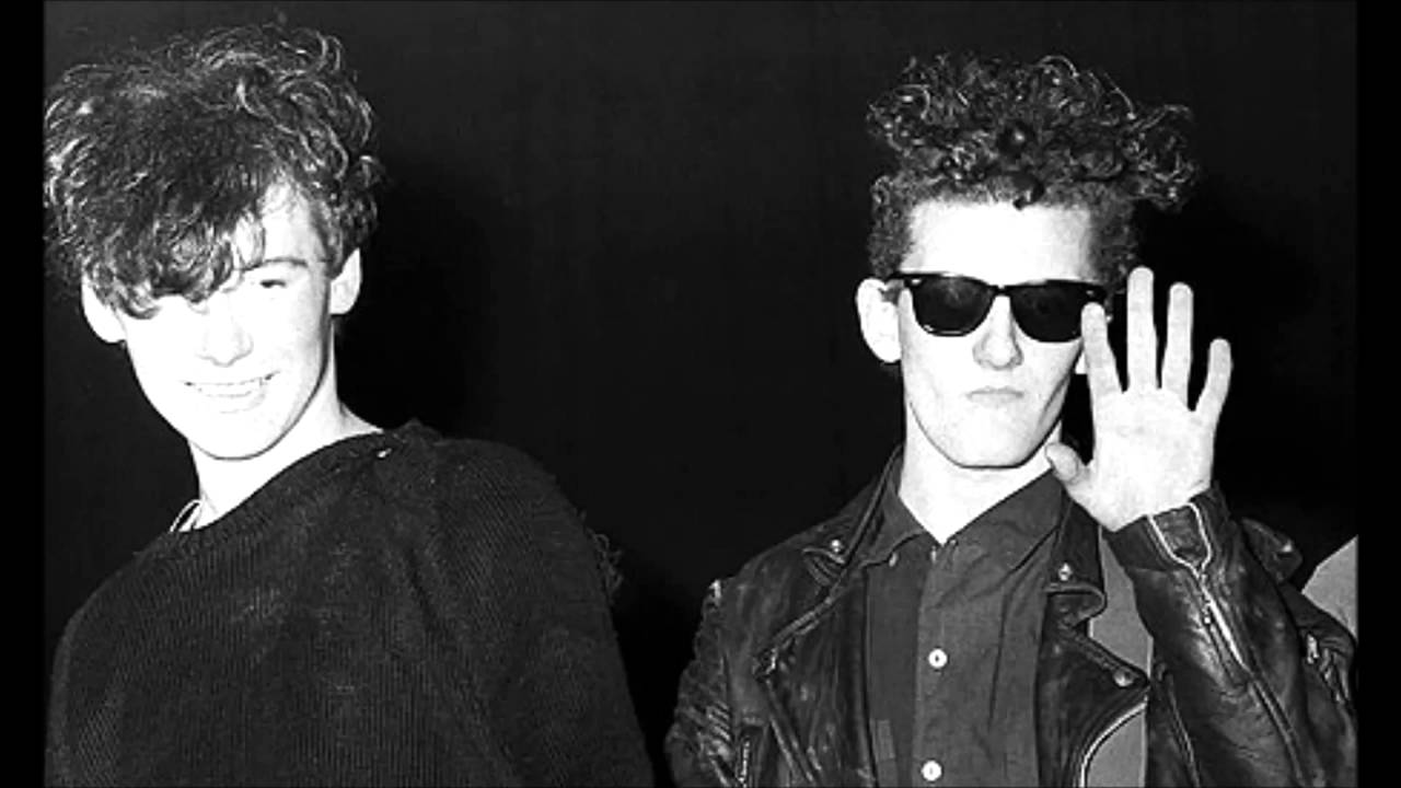 Jesus and Mary Chain - Here Comes Alice - Automatic - YouTube