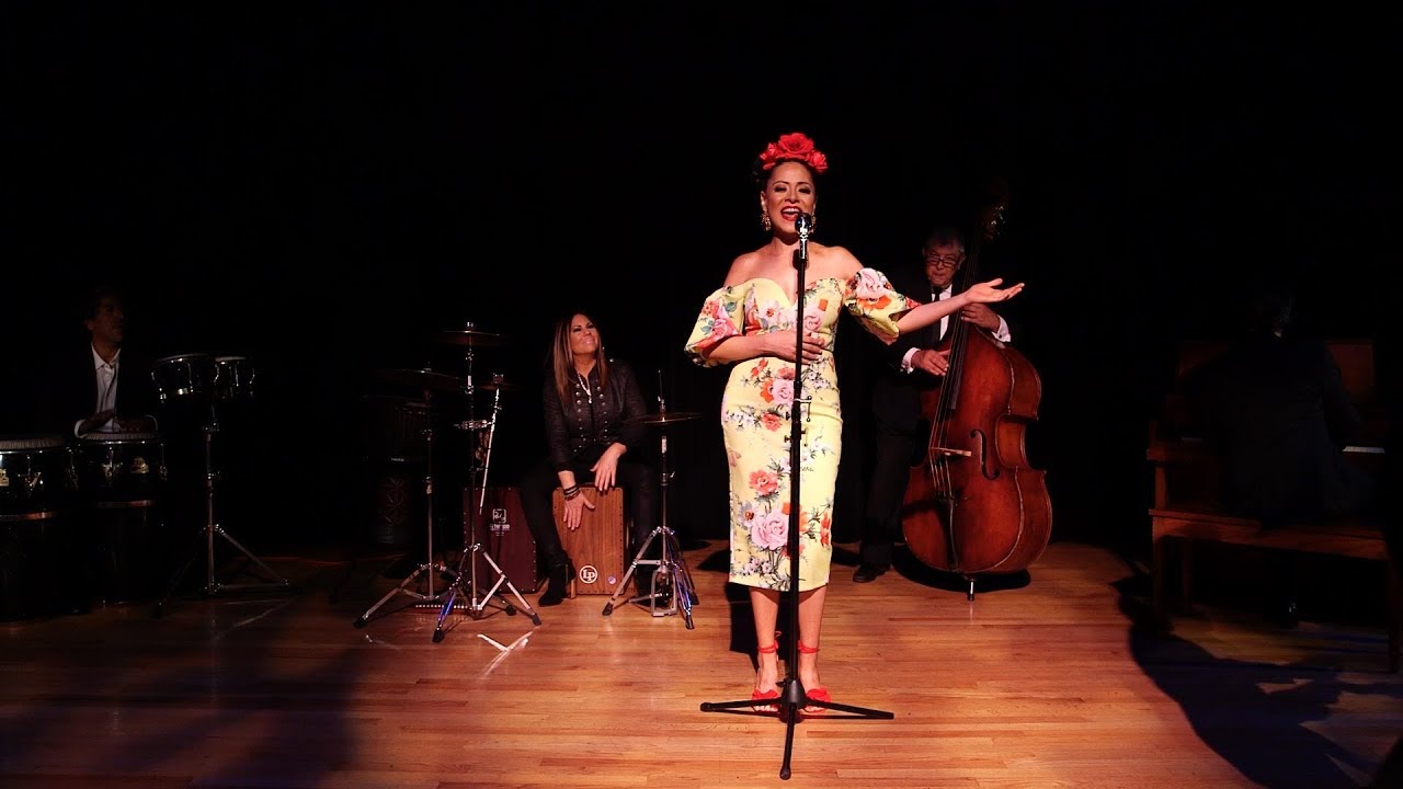 Azul Barrientos - Cupido (Music Video Teaser) - YouTube