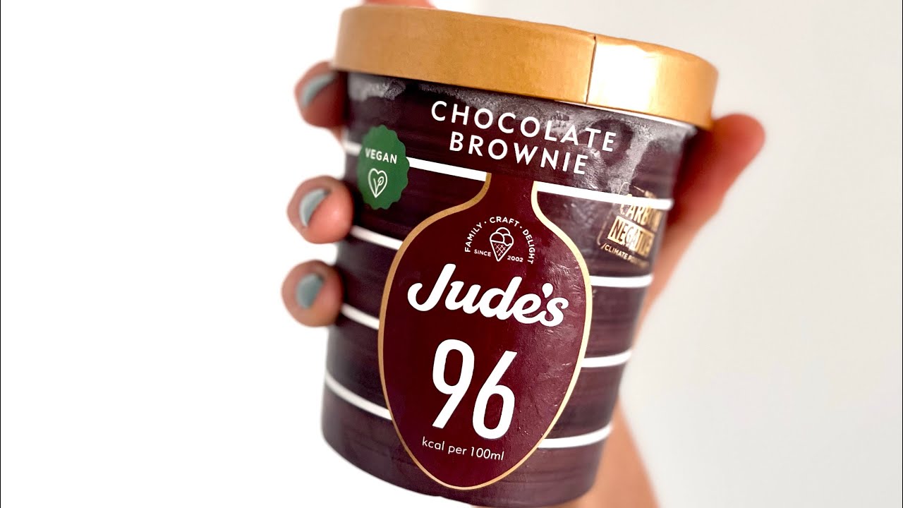 JUDES LOW CALORIE CHOCOLATE BROWNIE V ICE CREAM - REVIEW - YouTube