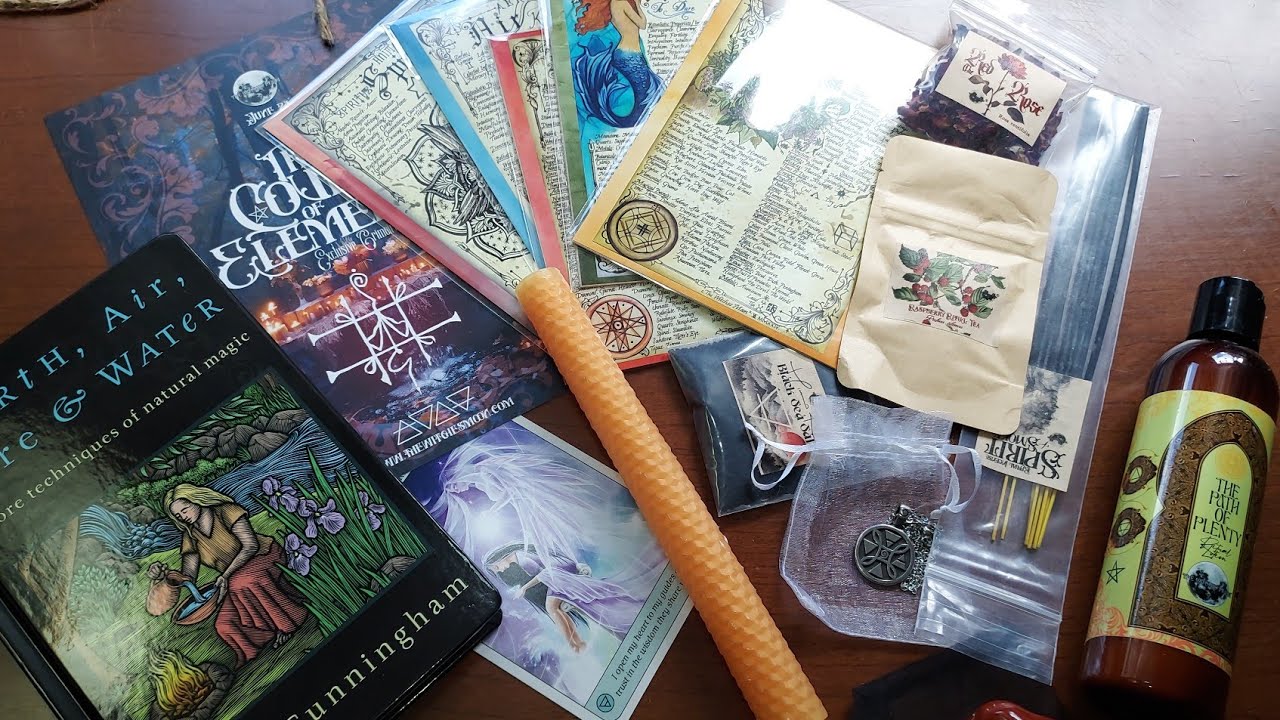 Unboxing The Witches Moon Subscription Box June 2024 - YouTube