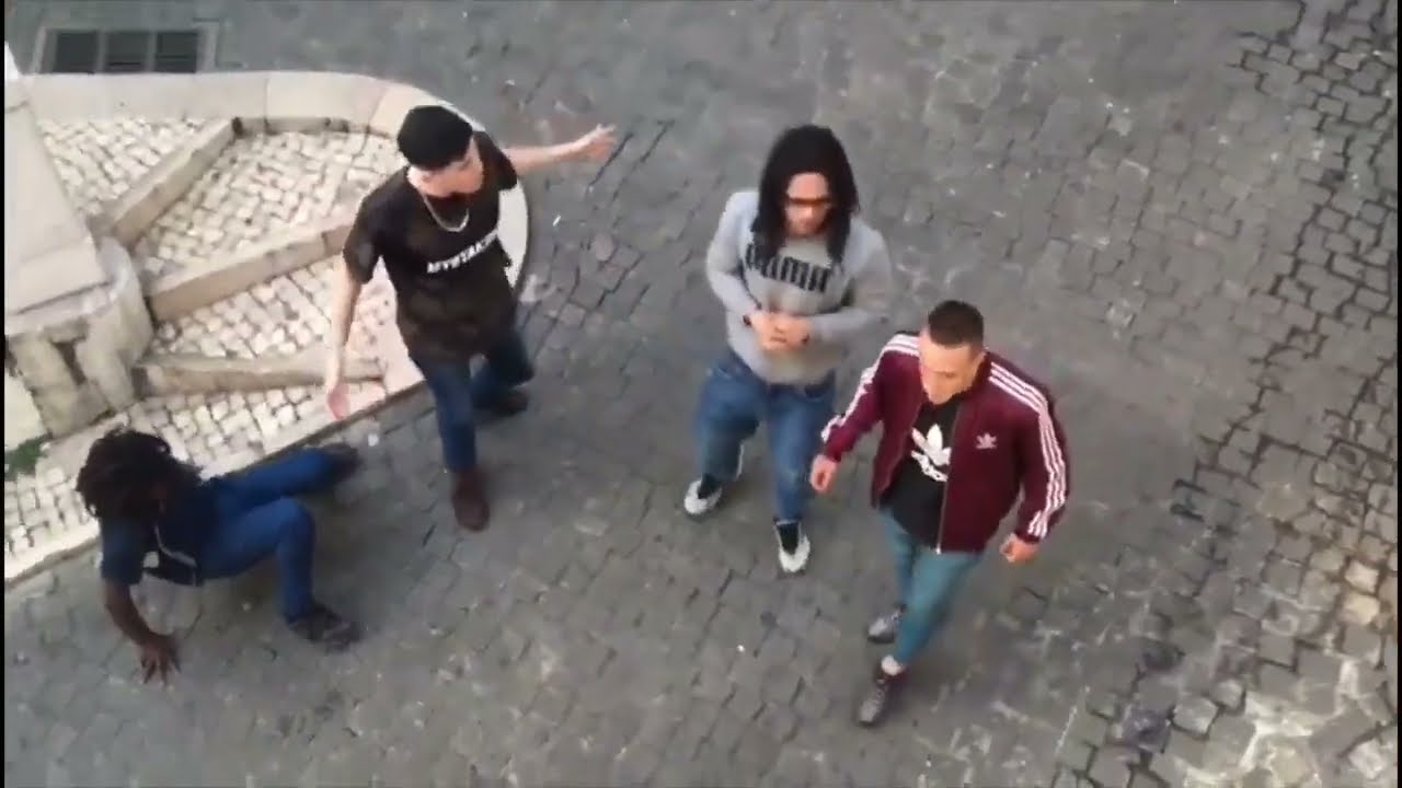 Gang Fight (Lisbon - Portugal) - YouTube