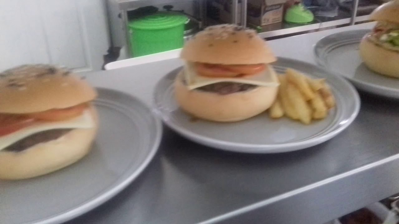 Macam"burger dan hot dog,,, - YouTube