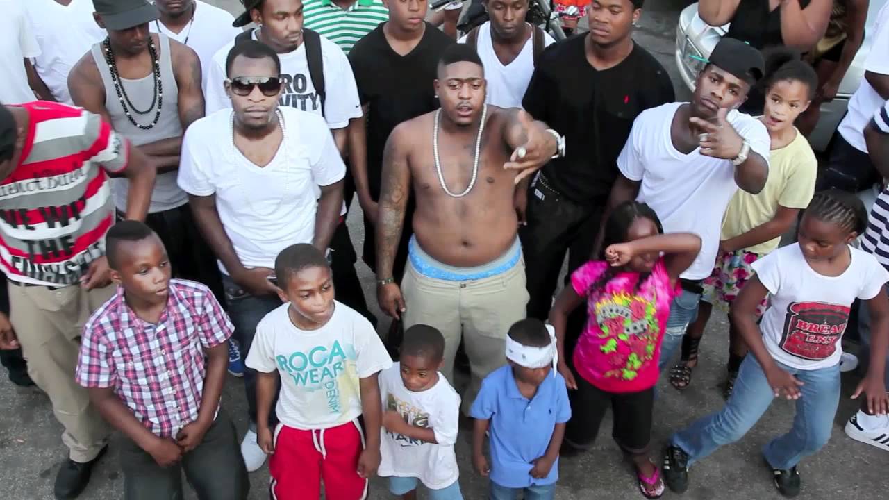 Kourtney Money ft. Money Marc "Hold Up" 32 Ent - YouTube