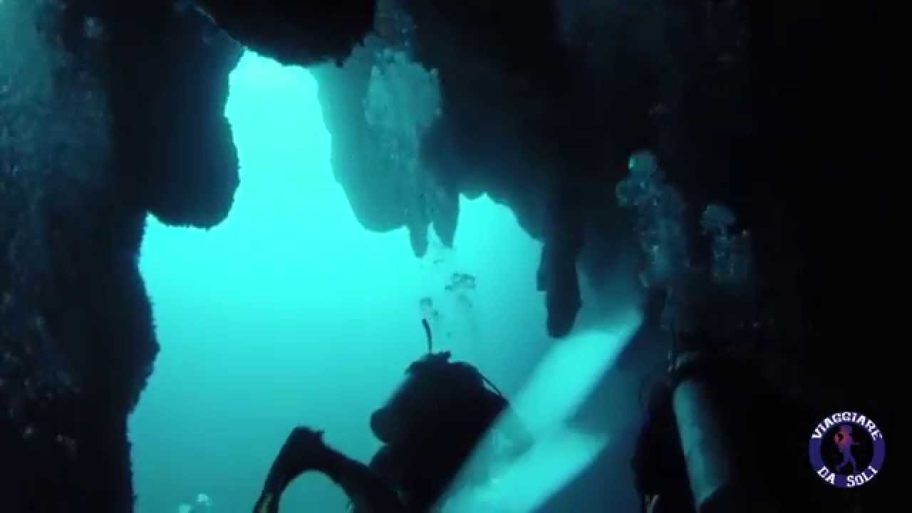 Diving Blue Hole - Belize - YouTube