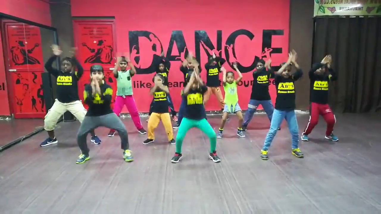 BUM BHOLE/ KIDS WESTERN DANCE/ WEEKDAYS BATCH - YouTube