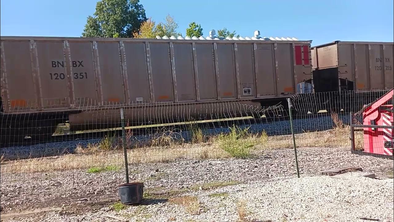 BNSF 5654 Loaded Coal Train 37x Honk Callao MO Brookfield Subdivision On 🌞 day - YouTube