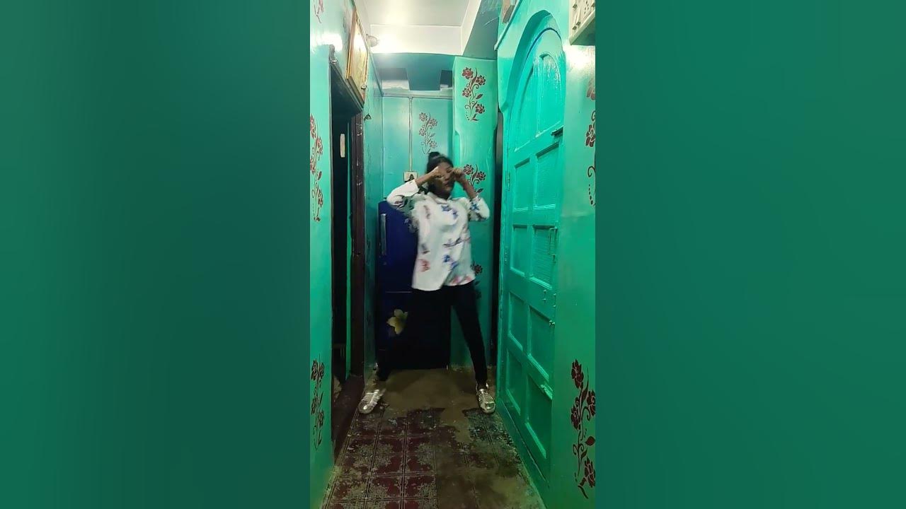 Sine Me Halchal Hai # Shorts # Dance # - YouTube