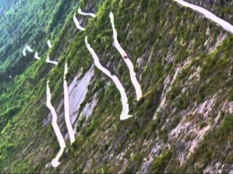 Daunting "Sky Road" in Hubei, China - YouTube