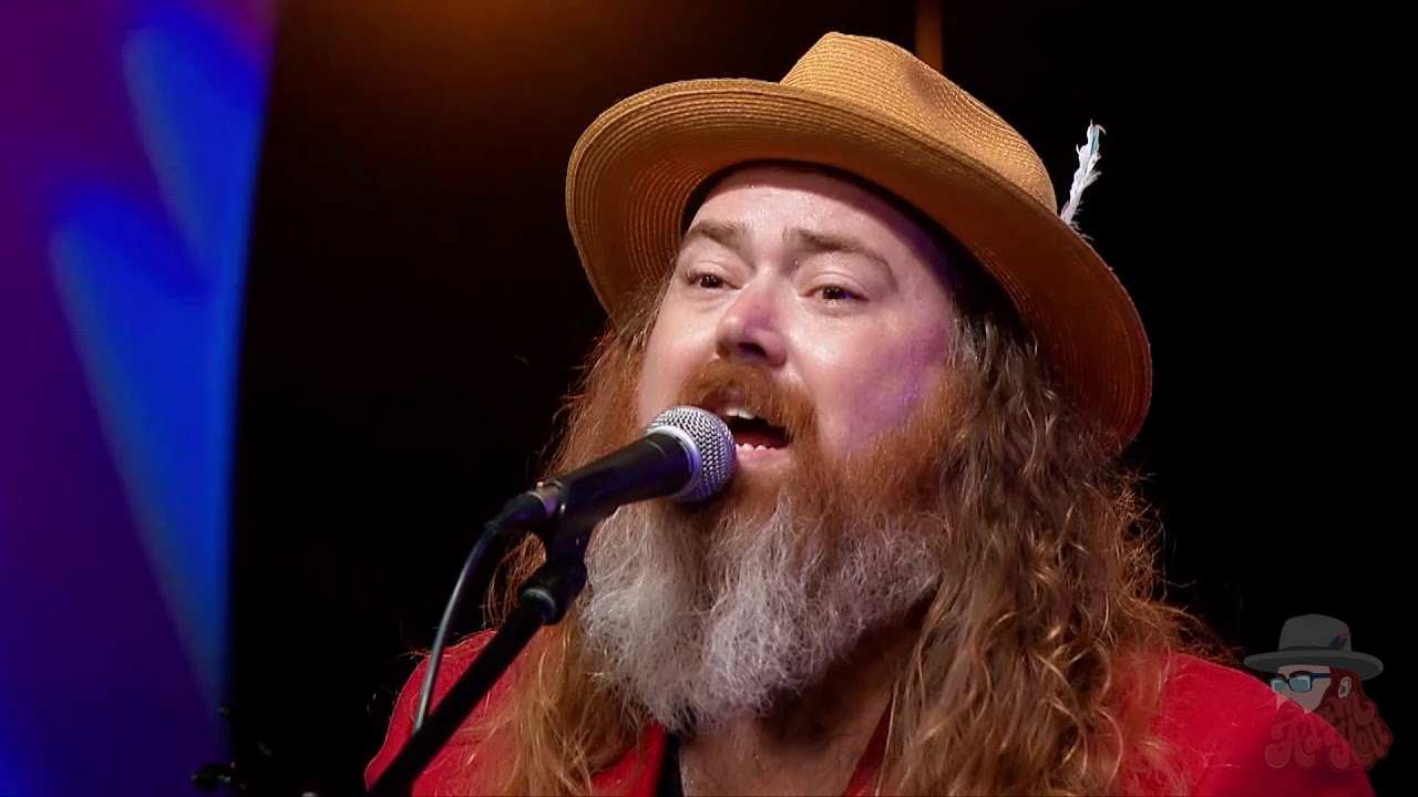 Adam Holt Live - 'Where I Belong' from WSRE's StudioAmped - YouTube
