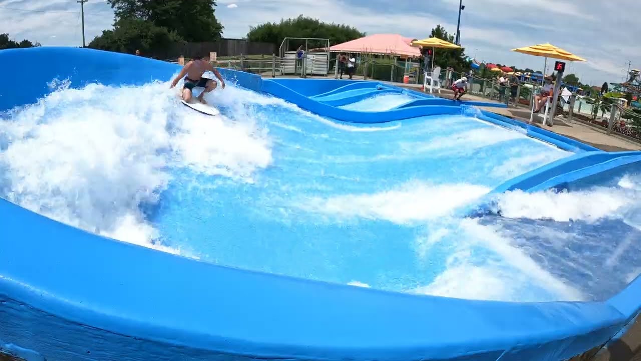 flowrider - Jake - 6 at Soak City, Kings Island - YouTube