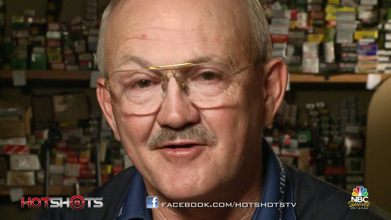 Jerry Miculek - Fastest Revolver Shooter EVER - YouTube