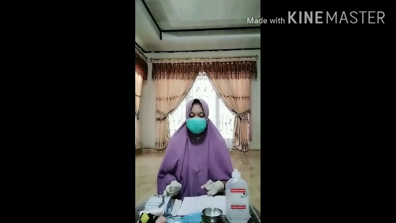 Needle decompression and occlusive dressing - YouTube