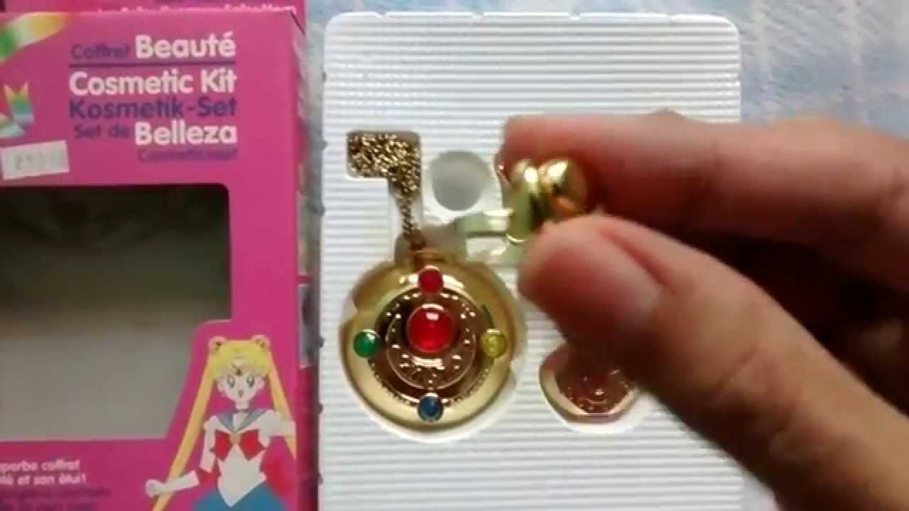 Sailor Moon Cosmetic First Compact Toy - YouTube