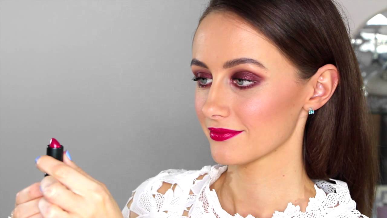 Red Earth Vlogger Review: Pure Colour Pigment Rich Lipsticks - YouTube