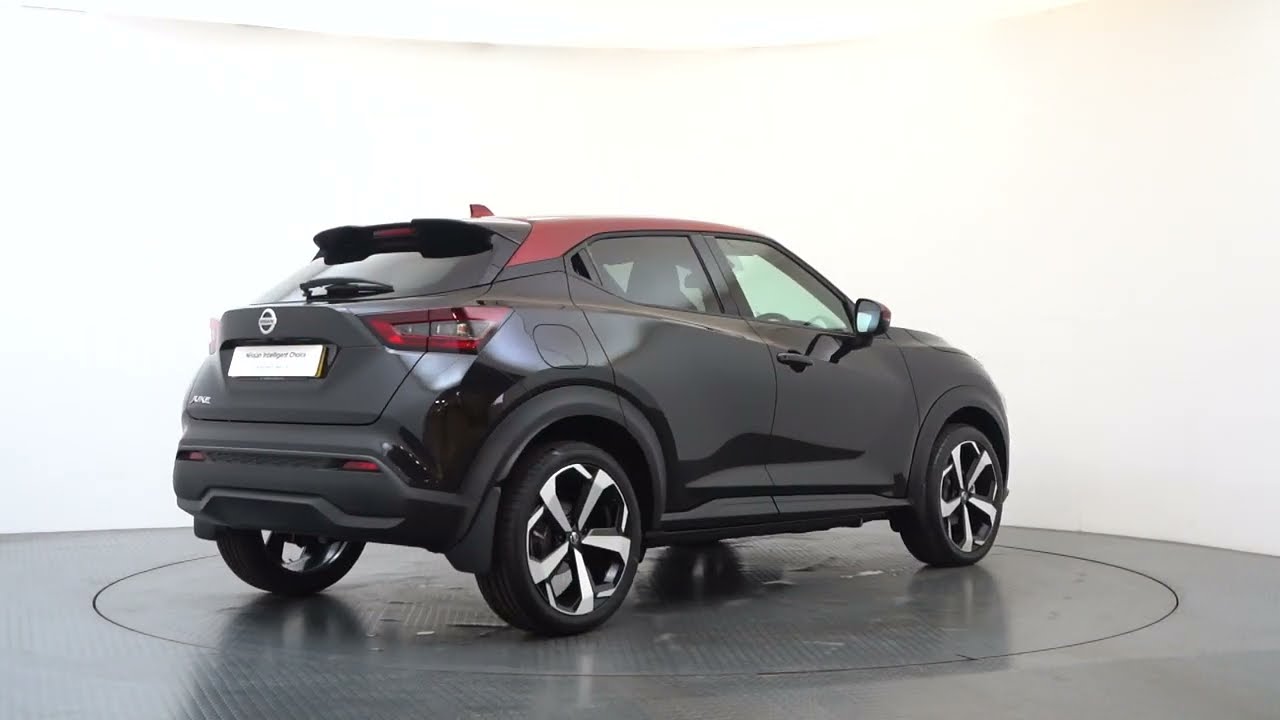 Stunning Juke 1.0 DIG-T 114 N-Connecta in 2-Tone Pearl Black with Fuji ...