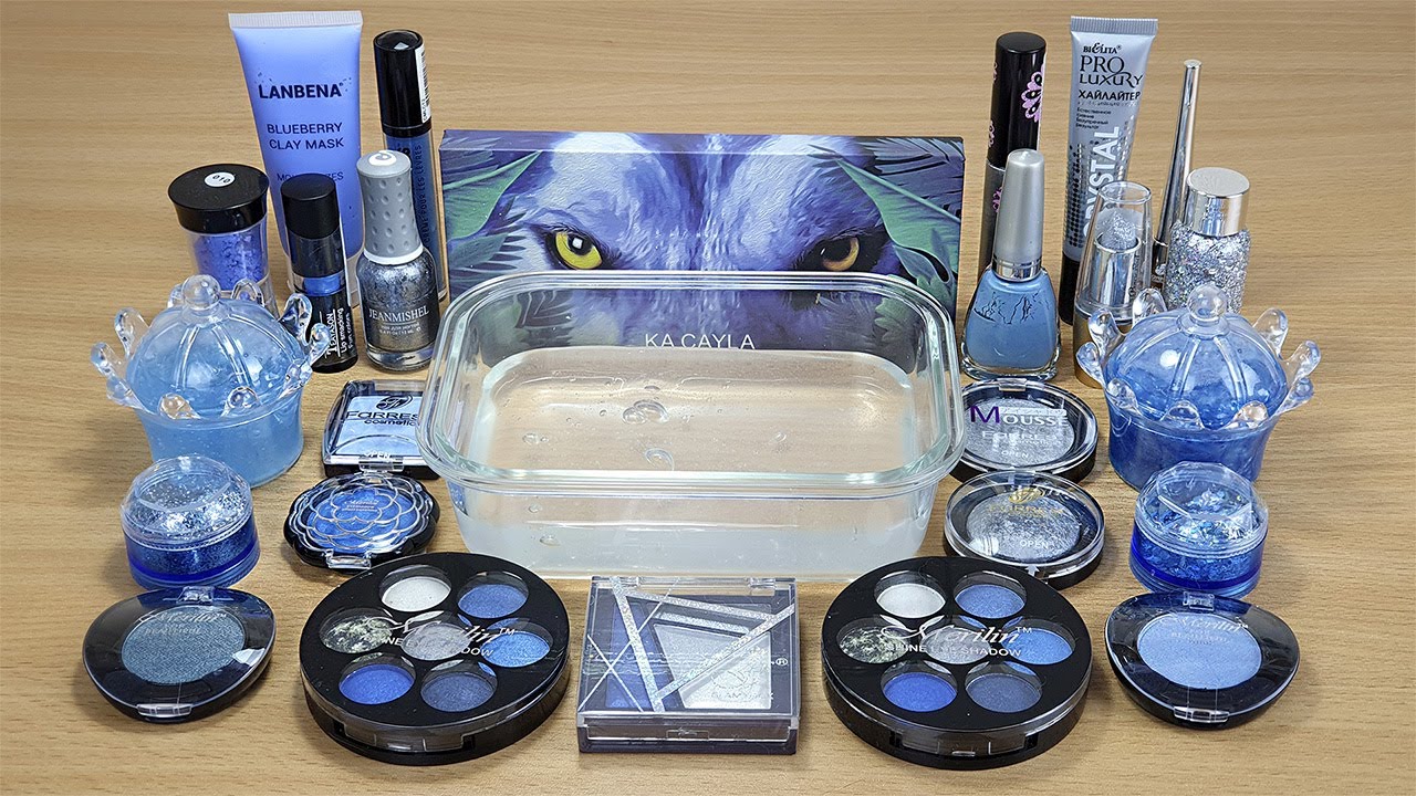 ICE WOLF SLIME Mixing makeup and glitter into Clear Slime Satisfying ...
