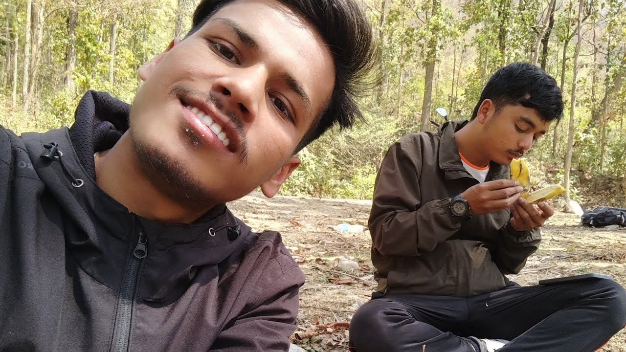 नयाँ वर्षको अवसरमा झण्डै आधा वर्ष पछि आज घर लागियो। Ghorahi to Pyuthan ...