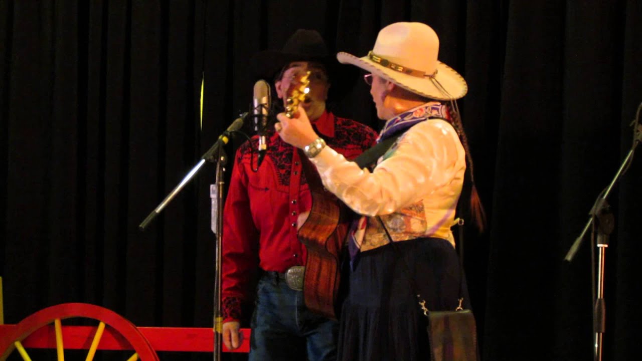 Judy Coder and Jennifer Epps - Yodel Duet - YouTube