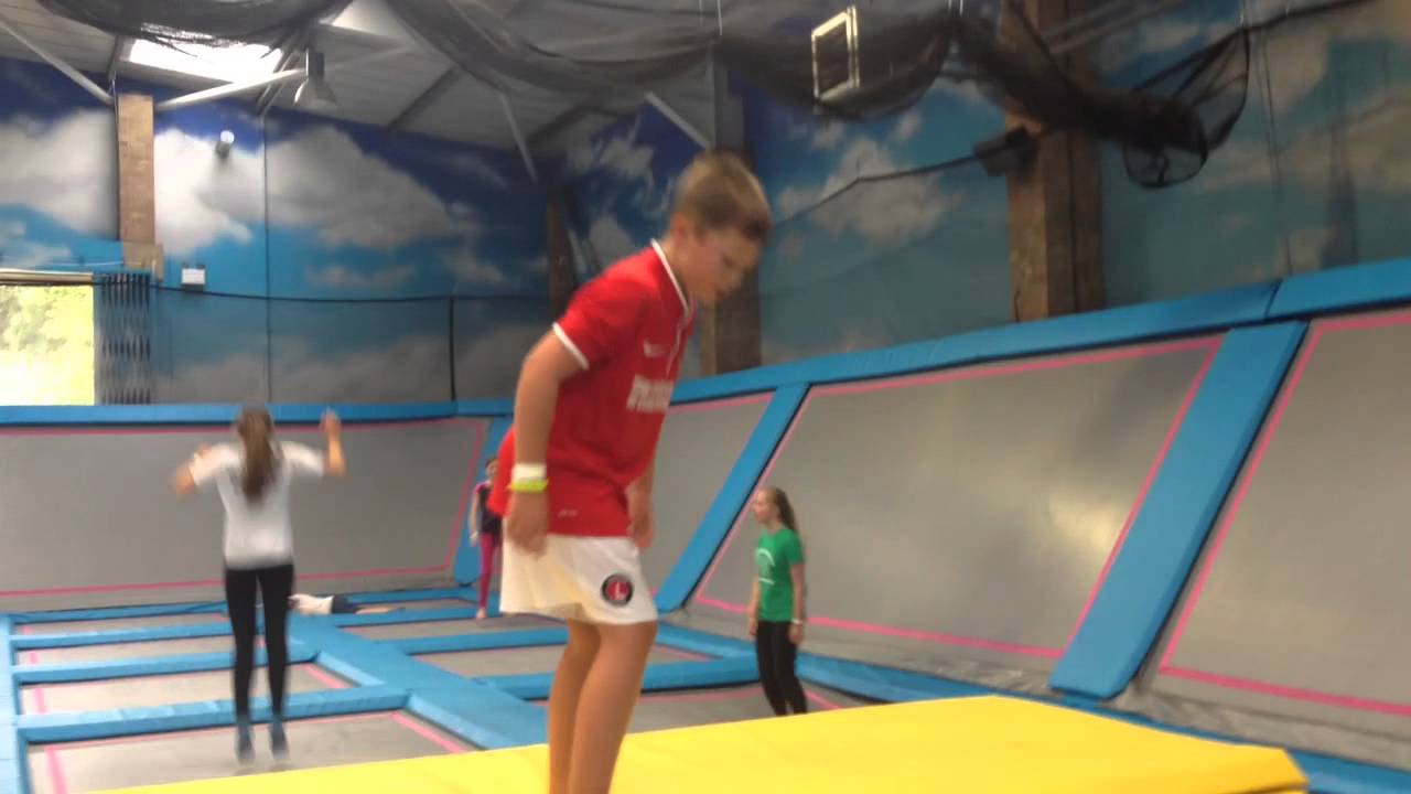 Air Hop Birthday Session - YouTube