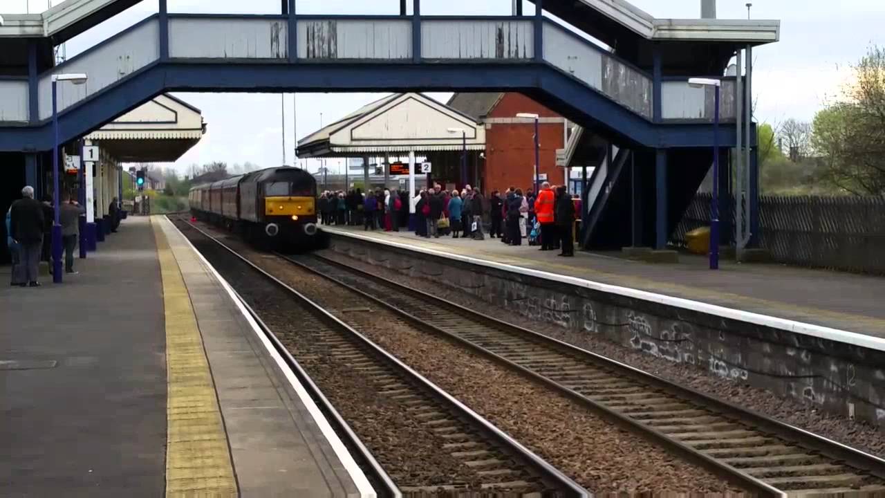 Scunthorpe Station 12/04/14 Classes 47/66/142/185 - YouTube