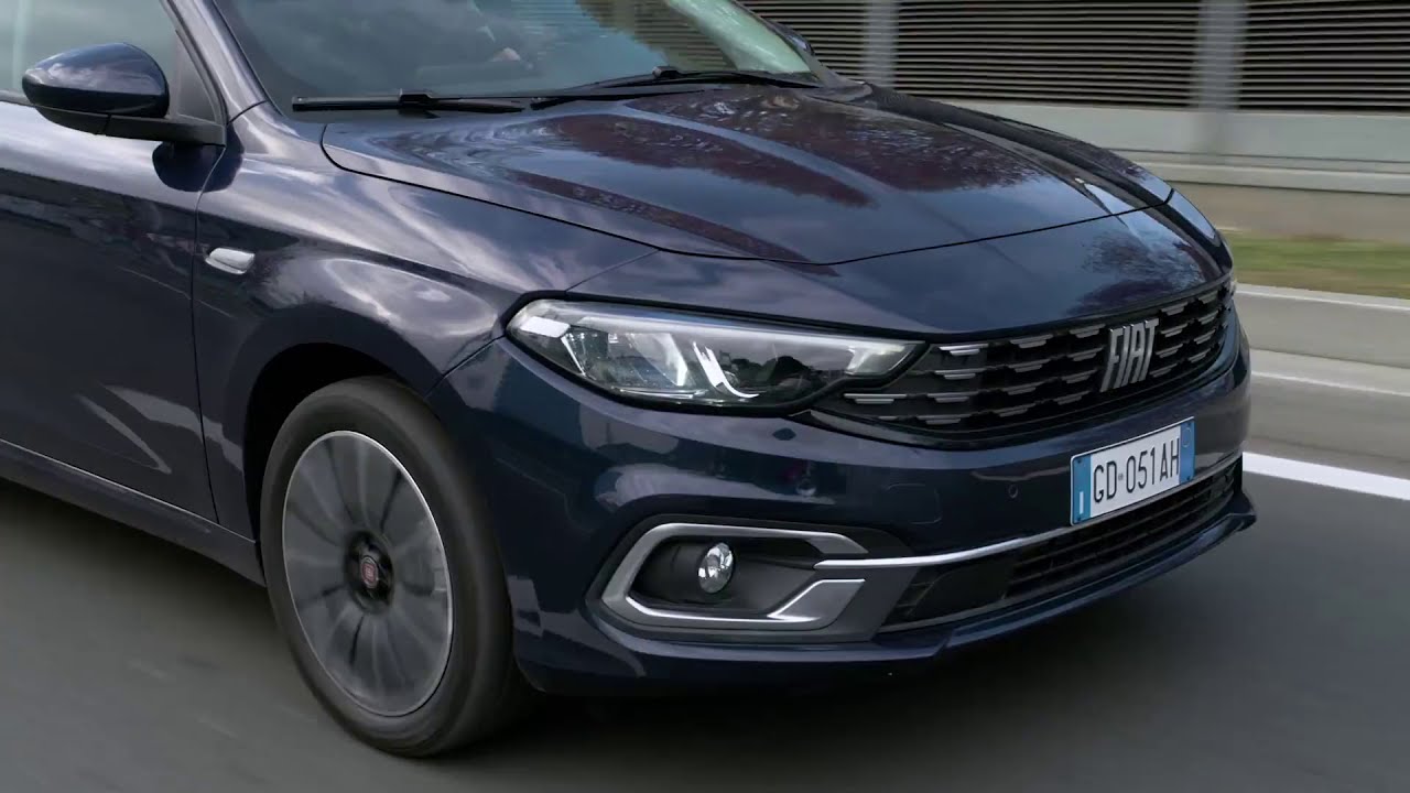 The new Fiat Tipo Life Sw Driving Video - YouTube