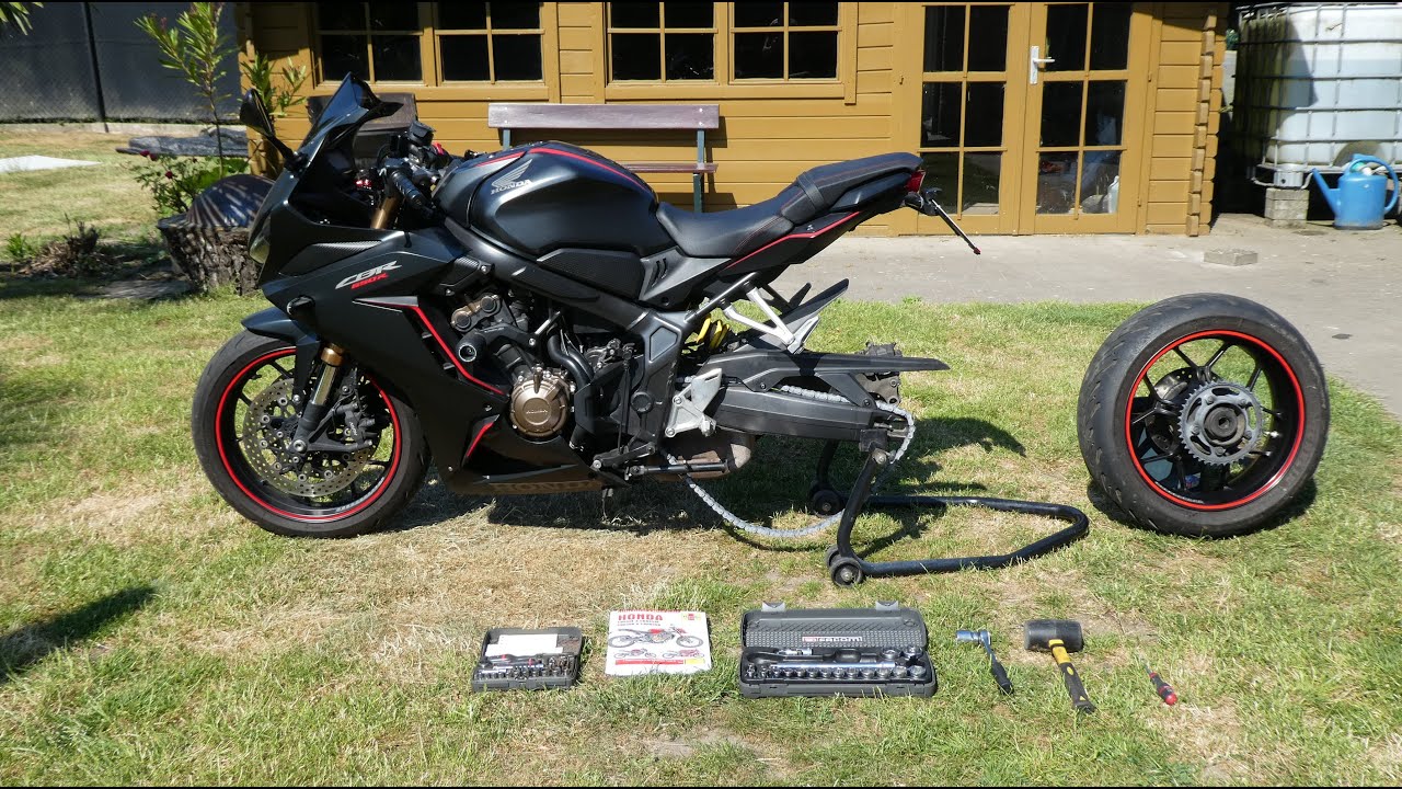 Honda CBR650R RH01 How to remove and replace the back wheel - YouTube