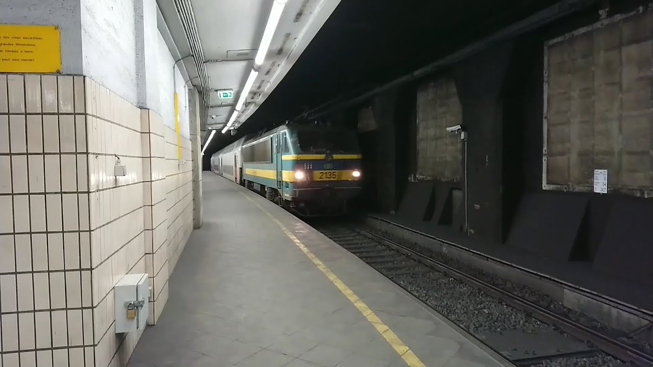 NMBS SNCB / HLE 21 & HLE 27 + M5 / Bruxelles-Congrès - Brussel-Kongres ...