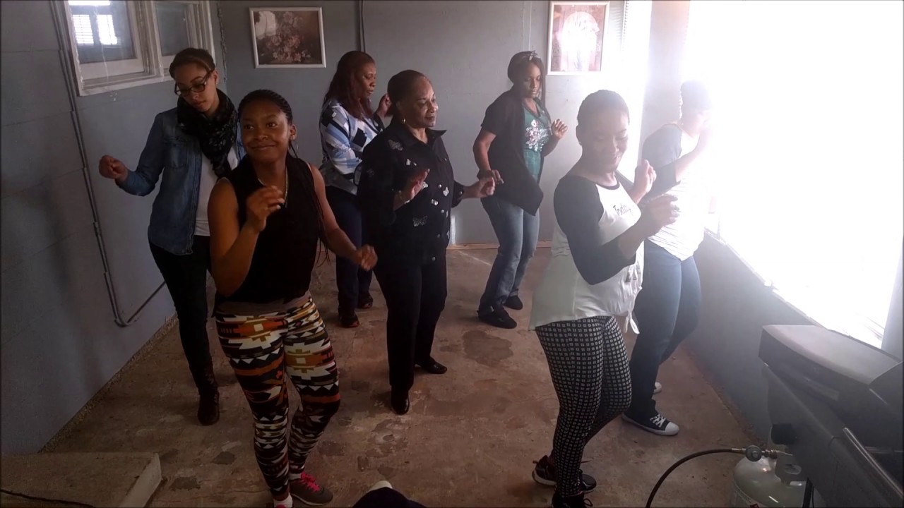 18 With a Bullet Line Dance - YouTube