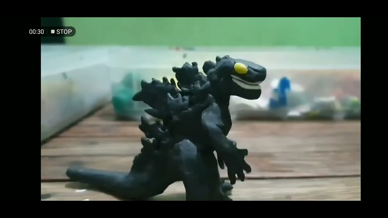 Godzilla vs king Ghidorah clay - YouTube