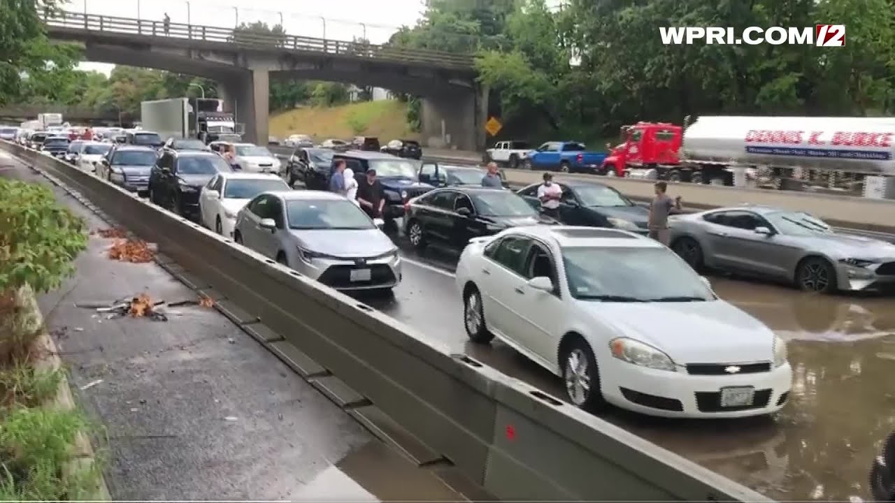 VIDEO NOW: Up-close look at flooding on 195 West - YouTube