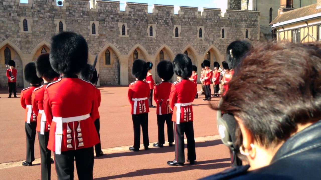 changing of the guard-Windsor - YouTube